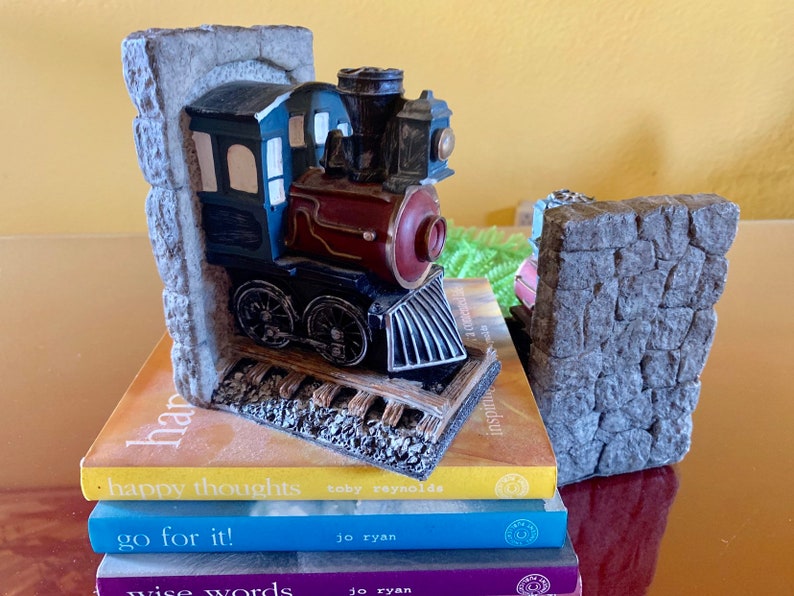 Train Bookend Set Railroad Shelf Decor Art Kids Room Statue Library ...
