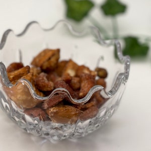 Crystal Glass Bowl Scalloped Candy Nuts Serving Dish Dimond Cut Glass ...