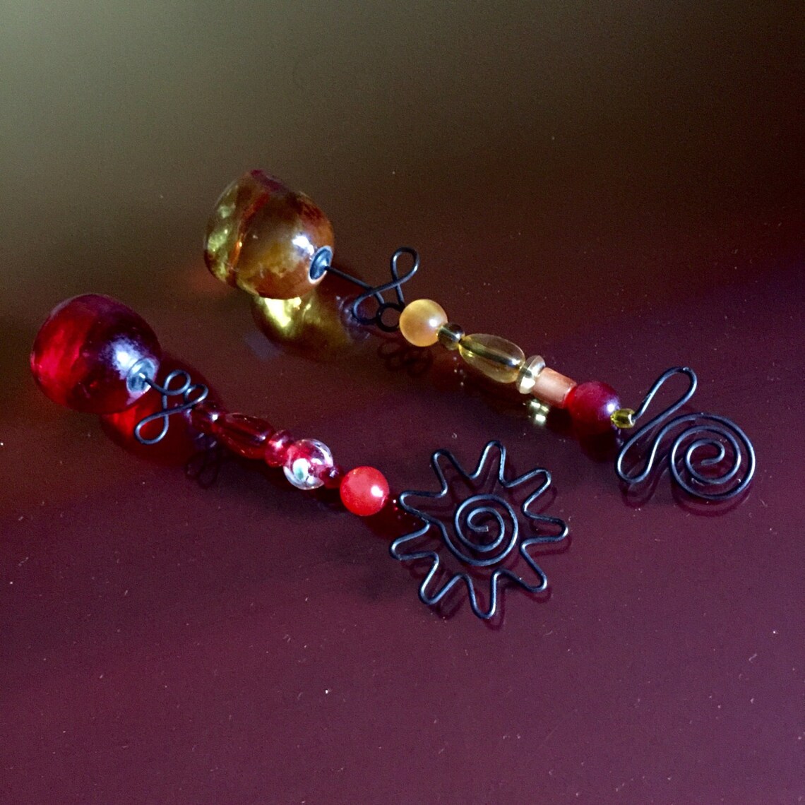 Paper Clip Red Yellow Beaded Note Holder Office Desk Whimsical Kids ...