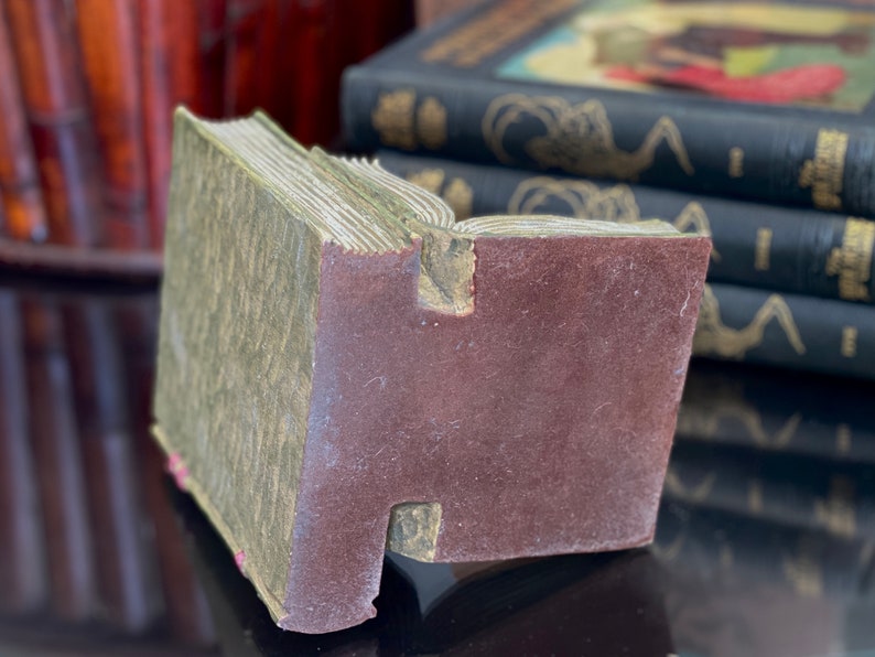 Jester Bookend Library Shelf Decor Statue Rustic Renaissance - Etsy