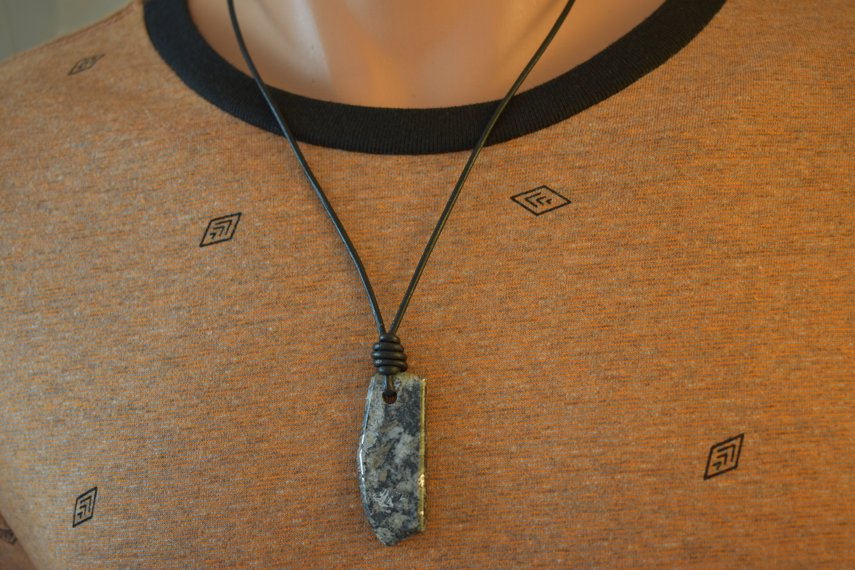 Silber Erz Stein Anhänger & Leder verstellbare Herrenkette, Herrenkette ...