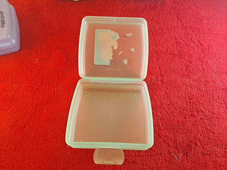 Vintage Tupperware Sandwich Keeper, Lunch Box Container, Sandwich ...
