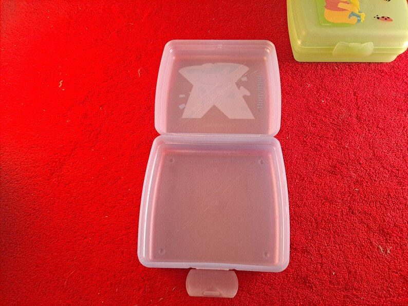Vintage Tupperware Sandwich Keeper, Lunch Box Container, Sandwich ...