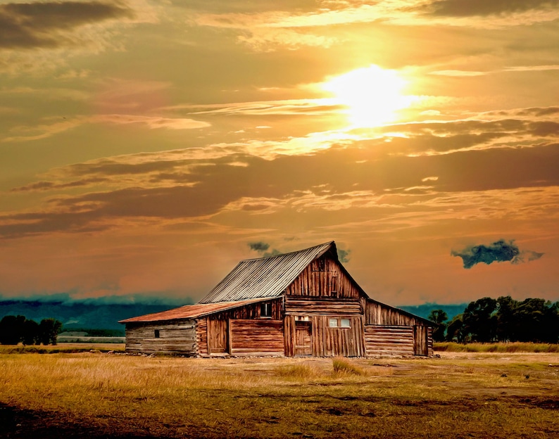 Rustic Barn With Sunset Sky -downloadable Print - Etsy