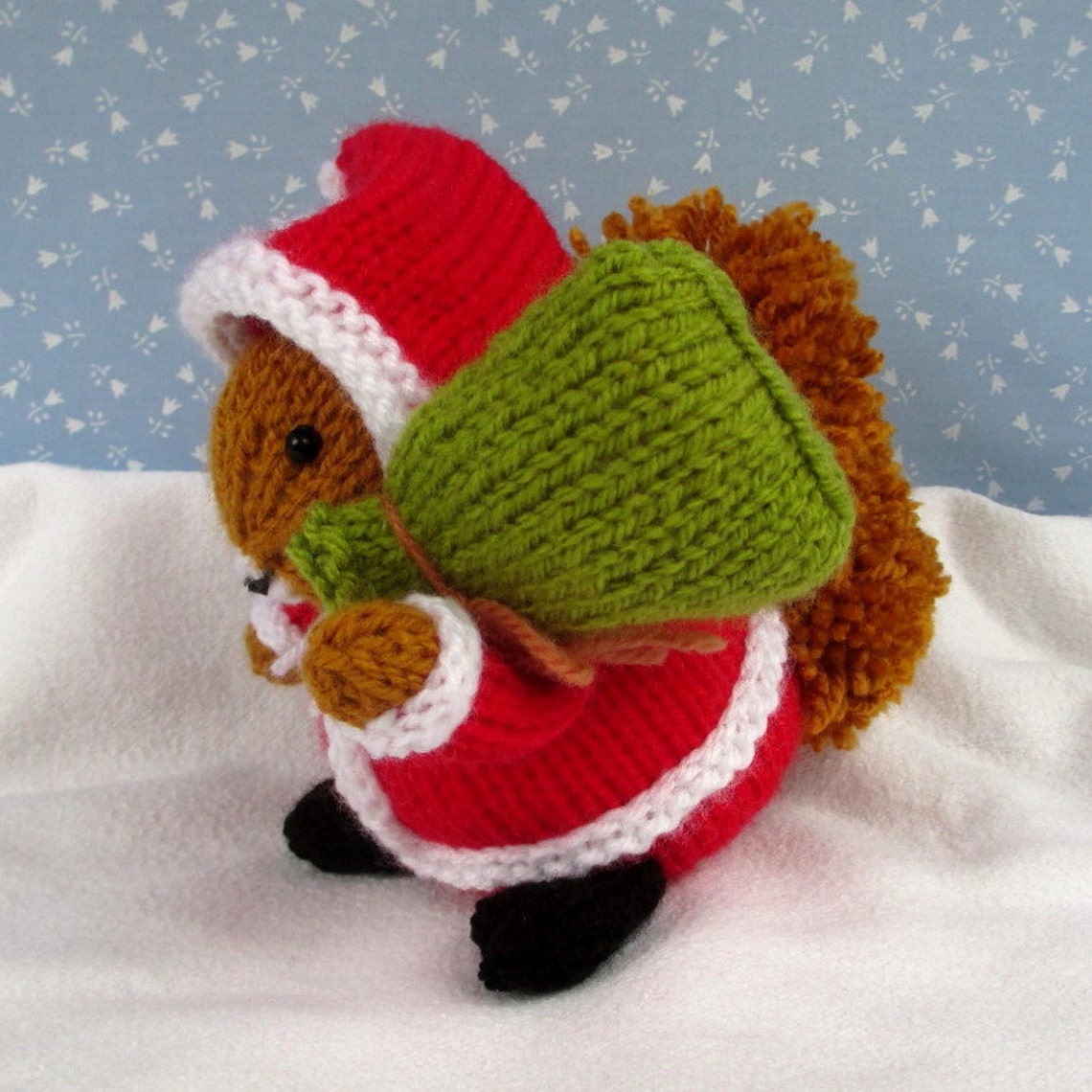 SANTA SQUIRREL Knitted Squirrel Knitting Pattern Instant - Etsy
