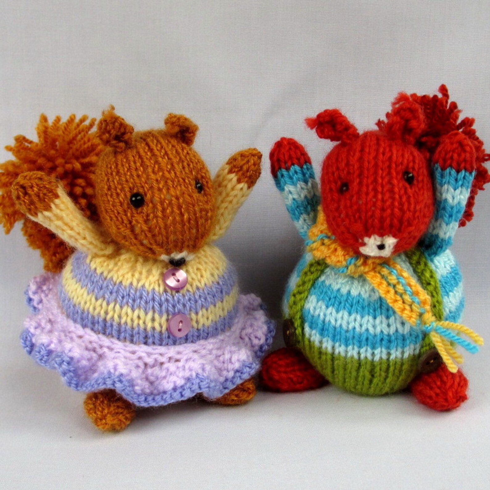 FUZZYTUFT TWINS knitted squirrel knitting pattern Instant - Etsy.de