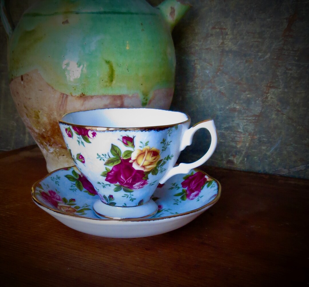Red Tea Rose Cup and Saucer England Royal Albert Vintage Floral Chintz ...