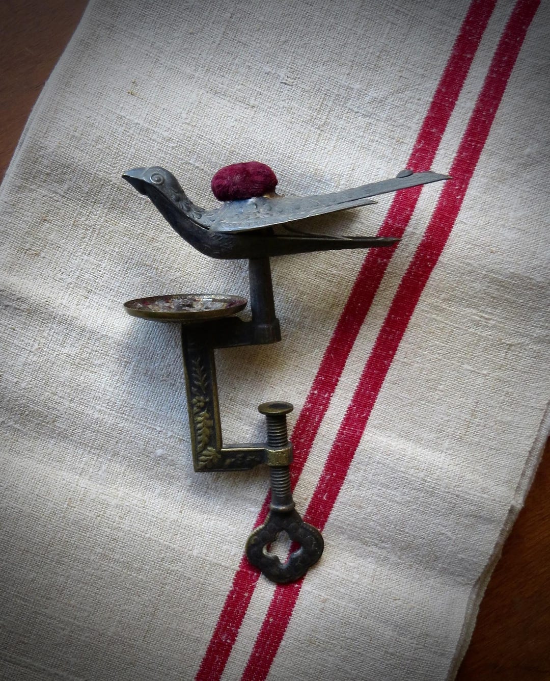Antique Bird Pin Cushion Clamp Sewing Tool Clip Mending Notion Clasp ...
