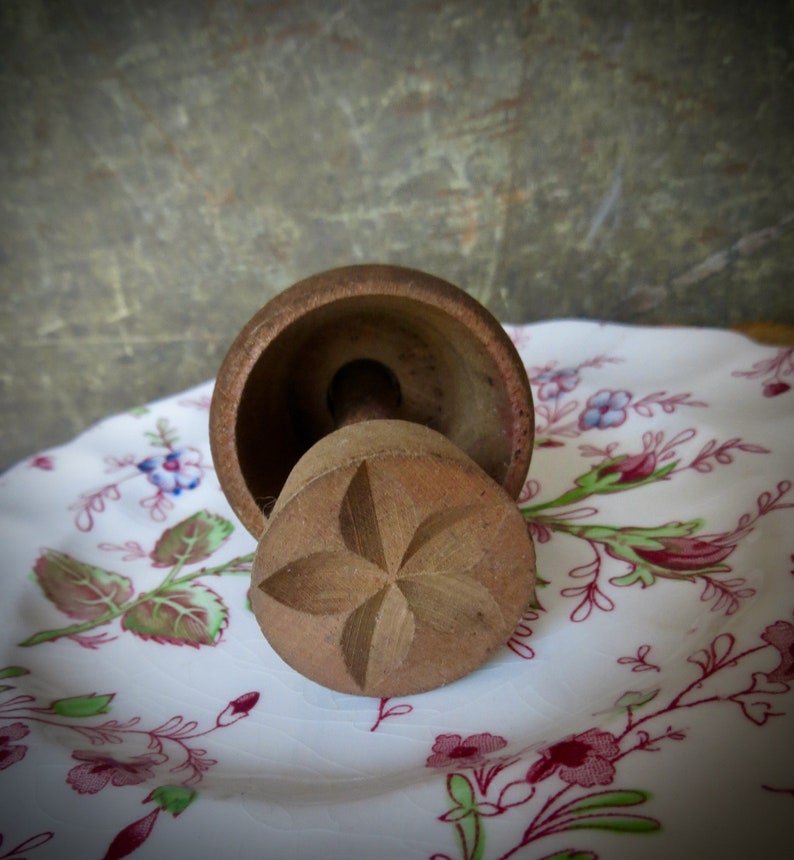 Vintage Wooden Butter Stamp Flower Petal Mold Hand Carved - Etsy