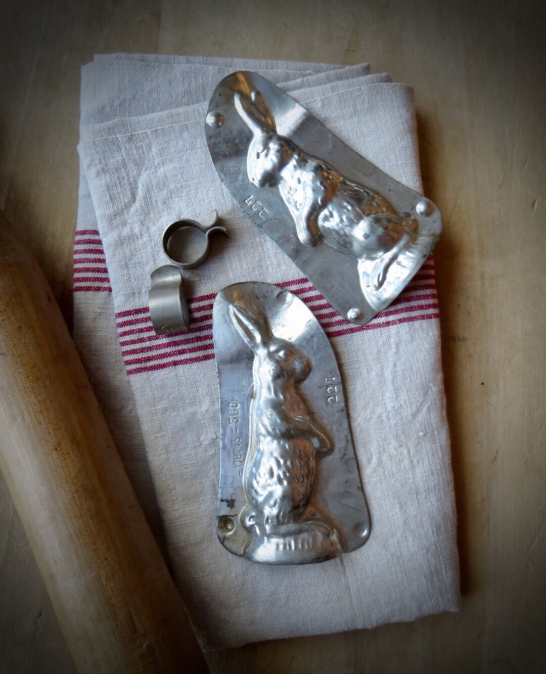 Vintage Chocolate Rabbit Mold Tin Mould Candy Easter Bunny Rustic ...