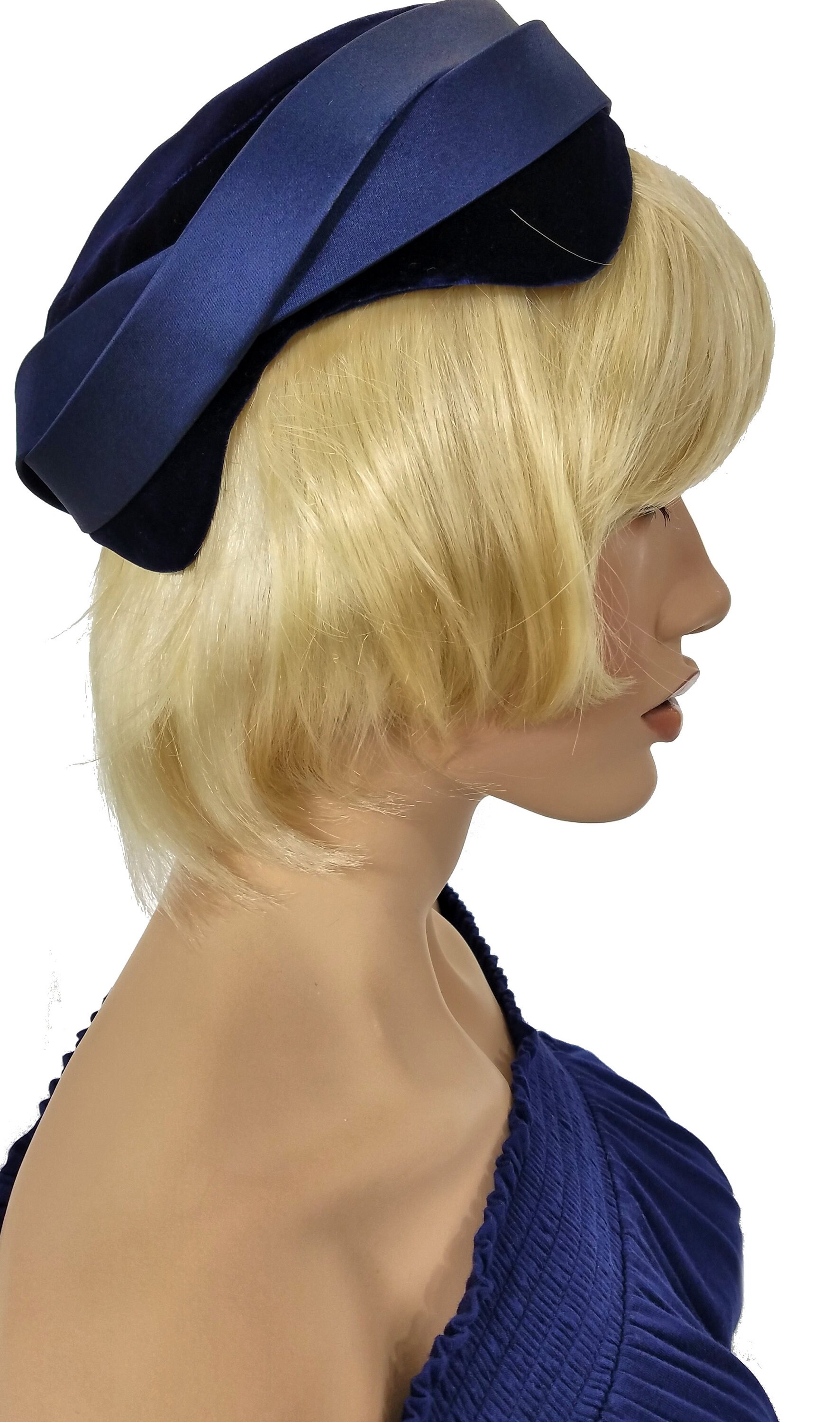 Vintage Blue Velvet Pillbox Hat With Bow - Fashioned by Ronnie 1960's ...