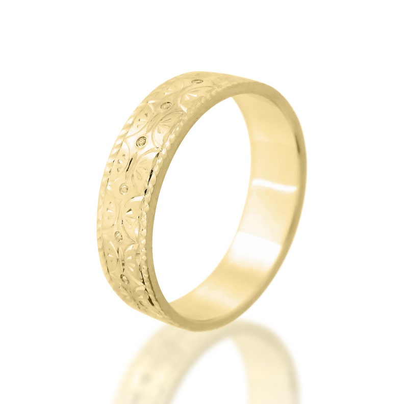 18K Gold Ring Women's Wedding Ring Hand Engraved - Etsy