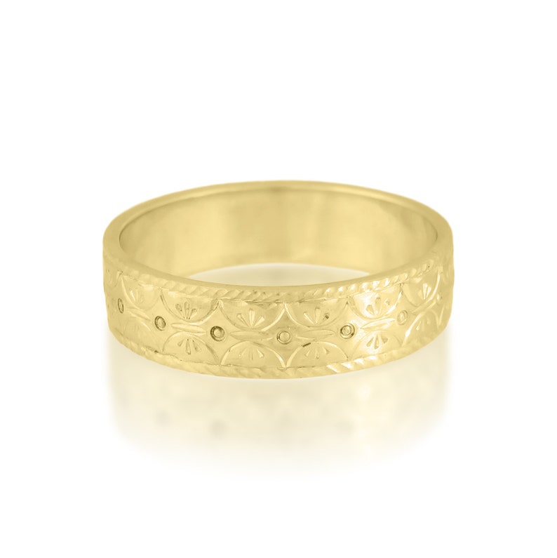 18K Gold Ring Women's Wedding Ring Hand Engraved - Etsy