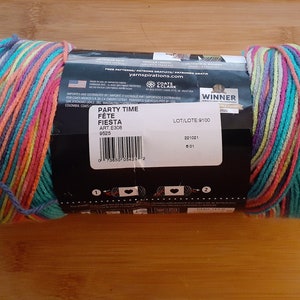 Red Heart Yarn - Jumbo Size! - Variegated and Solids - 10oz - 482 Yards ...