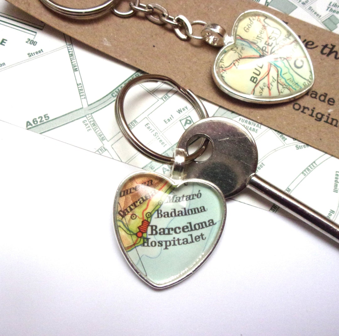 Barcelona Spain Map Keyring With Chain or Fob. Heart Shaped - Etsy