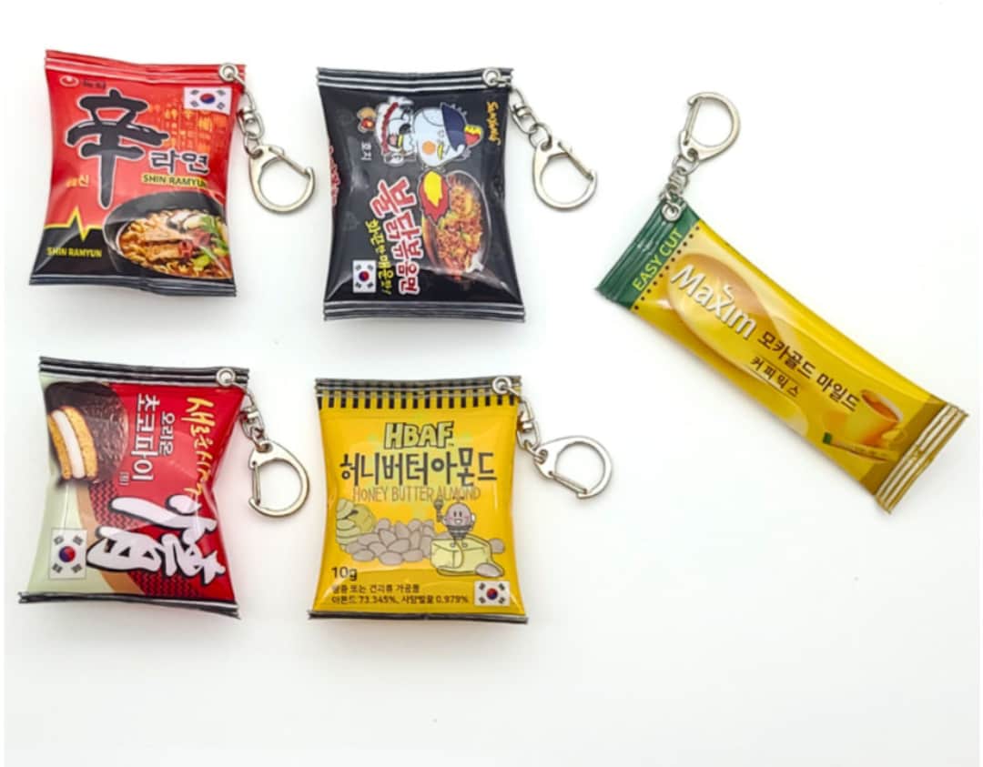 Korean Food Keychain Set, Ramen, Choco Pie, Maxim Coffee, Handmade ...