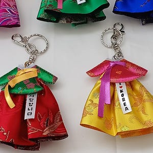 Set of 5 Hanbok-inspired Keyrings Traditional Korean Clothing Design - Etsy