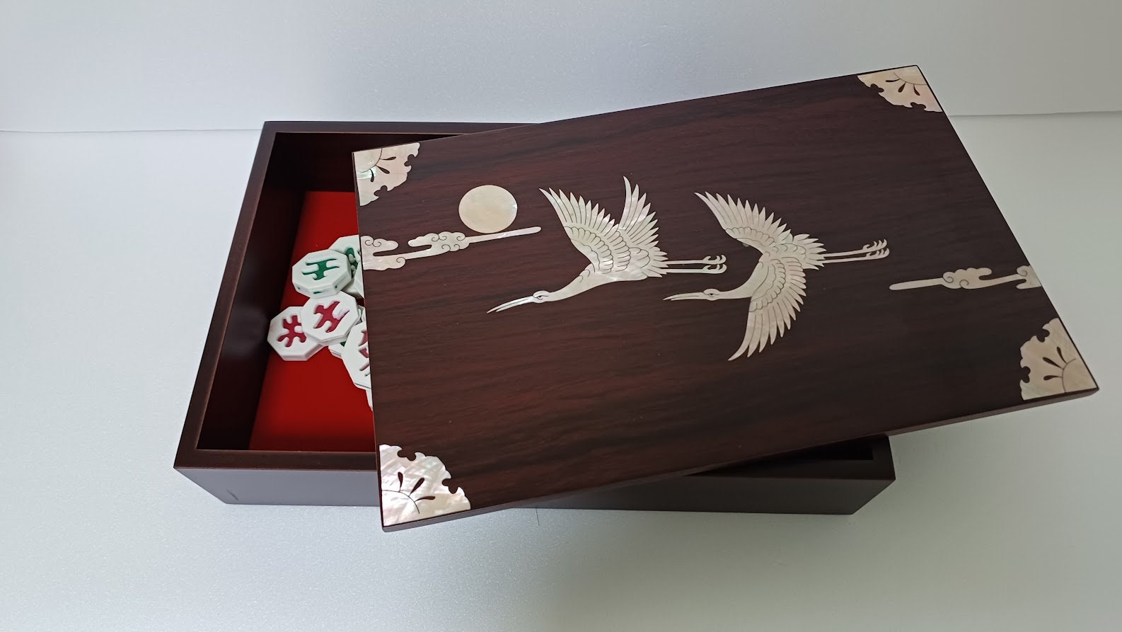 Korean Traditional Two Cranes Design Najeon Lacquer Mother-of-pearl ...