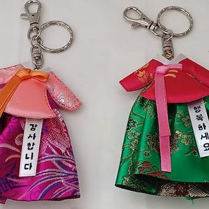 Set of 5 Hanbok-inspired Keyrings Traditional Korean Clothing Design - Etsy