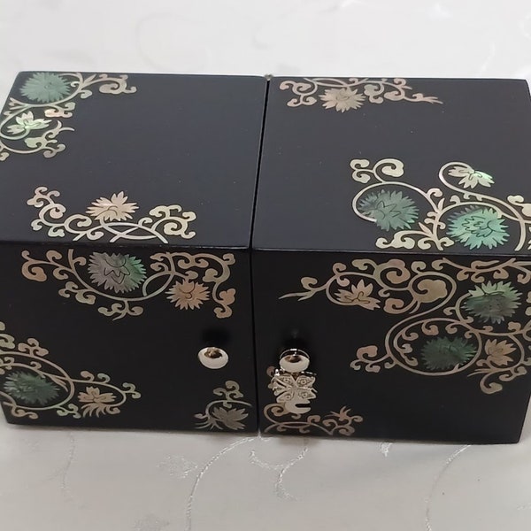 Traditional Jewelry Box - Etsy