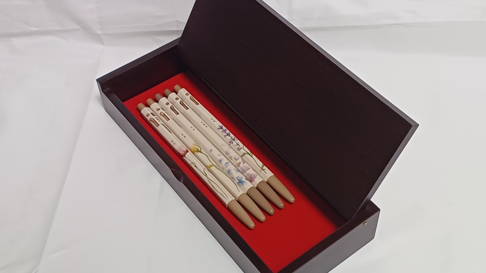 Monami Ballpoint Pens and Traditional Korean Mother-of-pearl Pencil ...