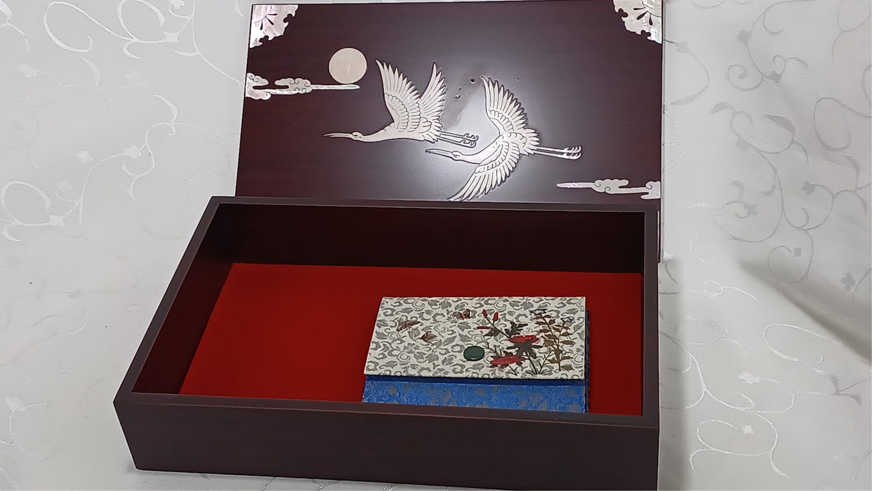 Korean Traditional Two Cranes Design Najeon Lacquer Jewelry Box With ...