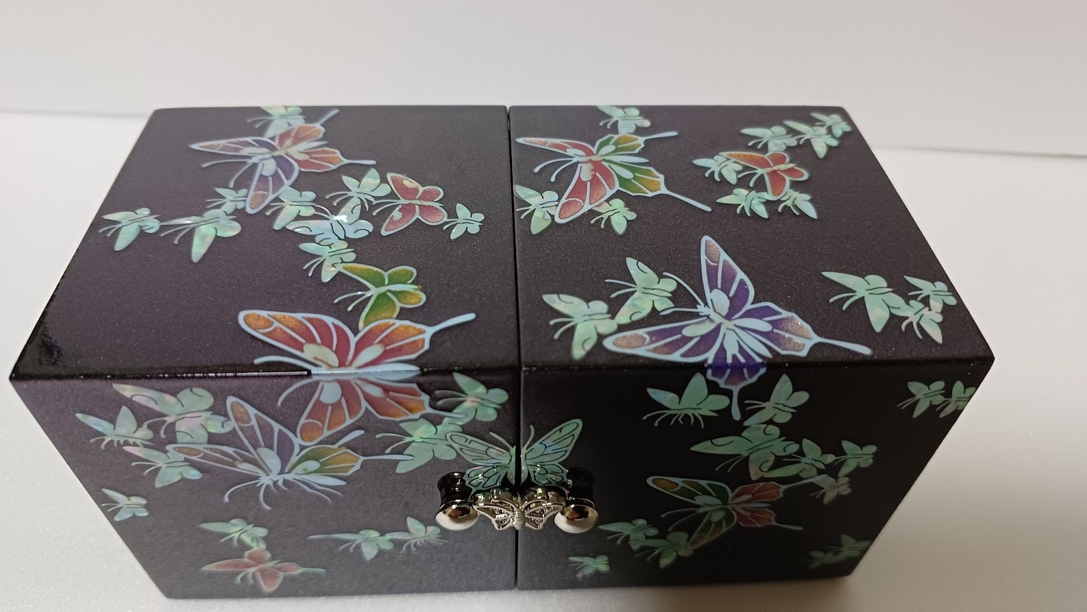 Korean Traditional Design Najeon Mother-of-pearl Lacquer Jewelry Box ...