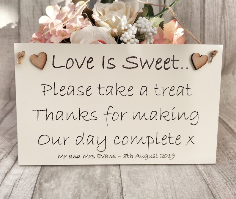 Sweet Cart Wedding Sign Love is Sweet Please Take a Treat - Etsy Denmark