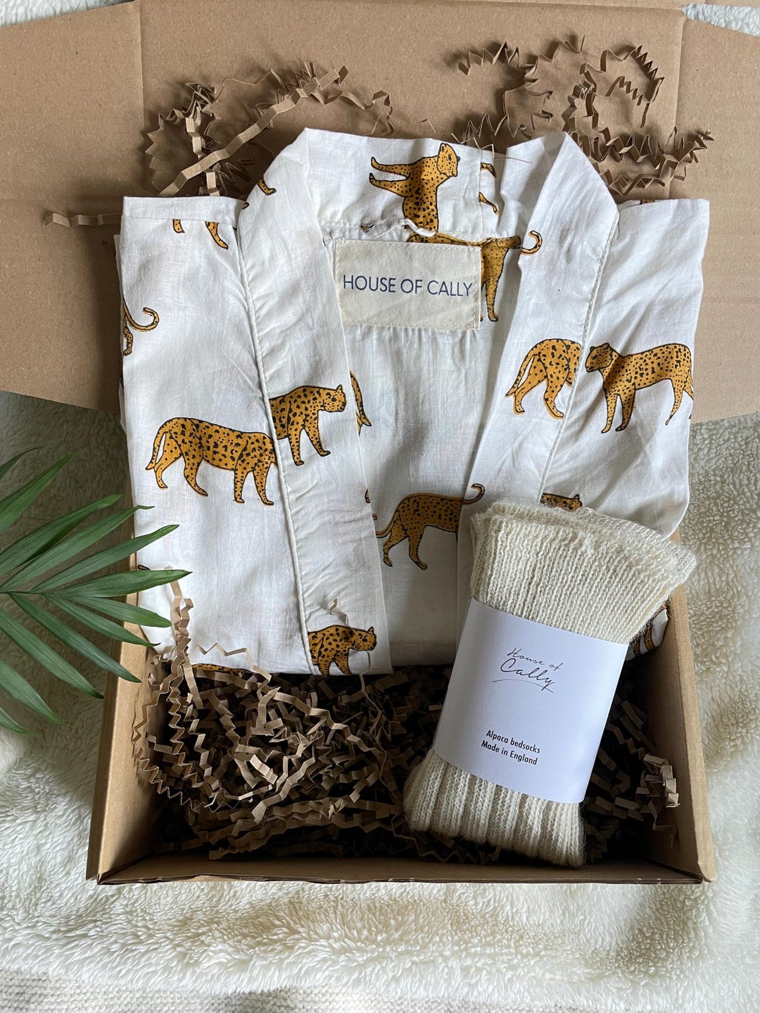 Luxury Sleep Well Gift Box | Alpaca Bed Socks | Cosy Bedtime Pamper ...