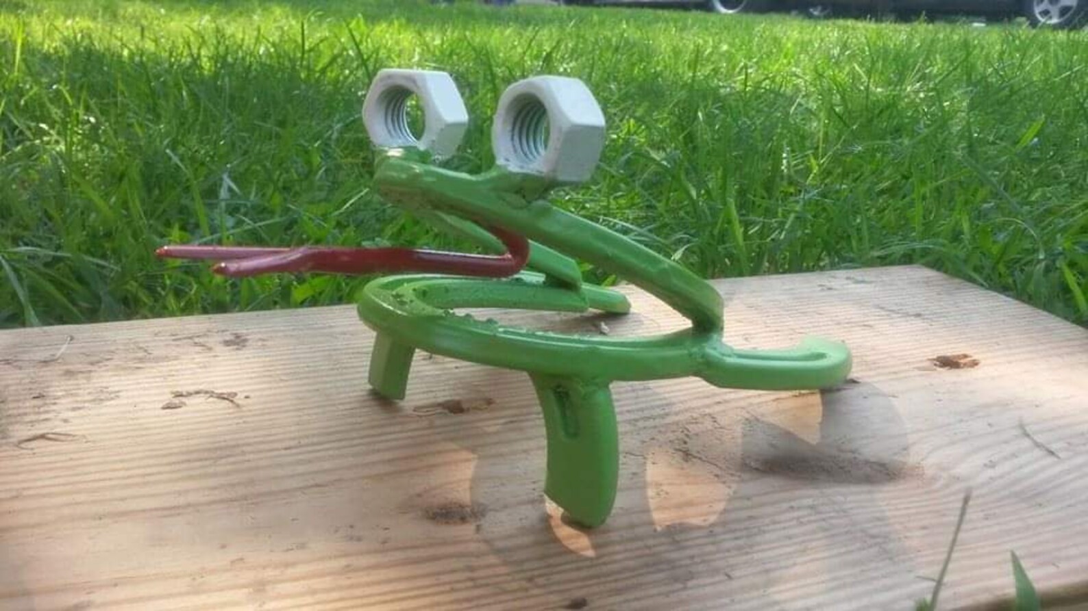 Freckles the Frog Frog Horse Shoe Home Decor Lawn art | Etsy