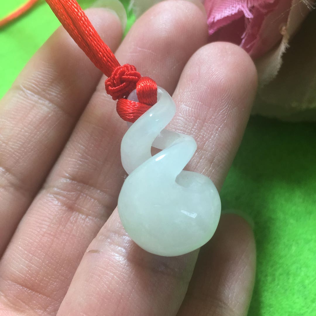 Hand Carved Quartzite Jade spiral Raindrop Fashion Amulet Woman ...