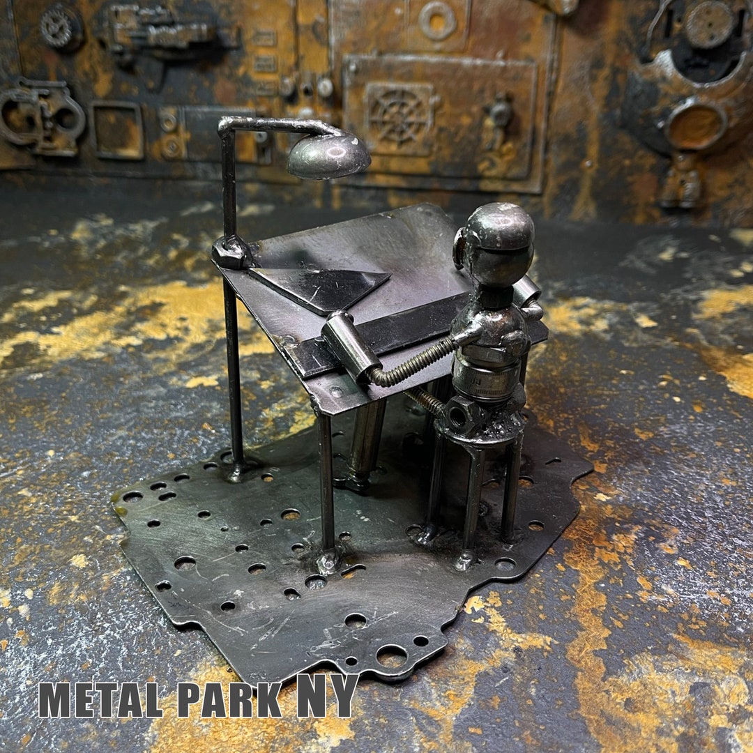 Architect Metal Statue, Architect Sculpture, Scrap Metal Art ...