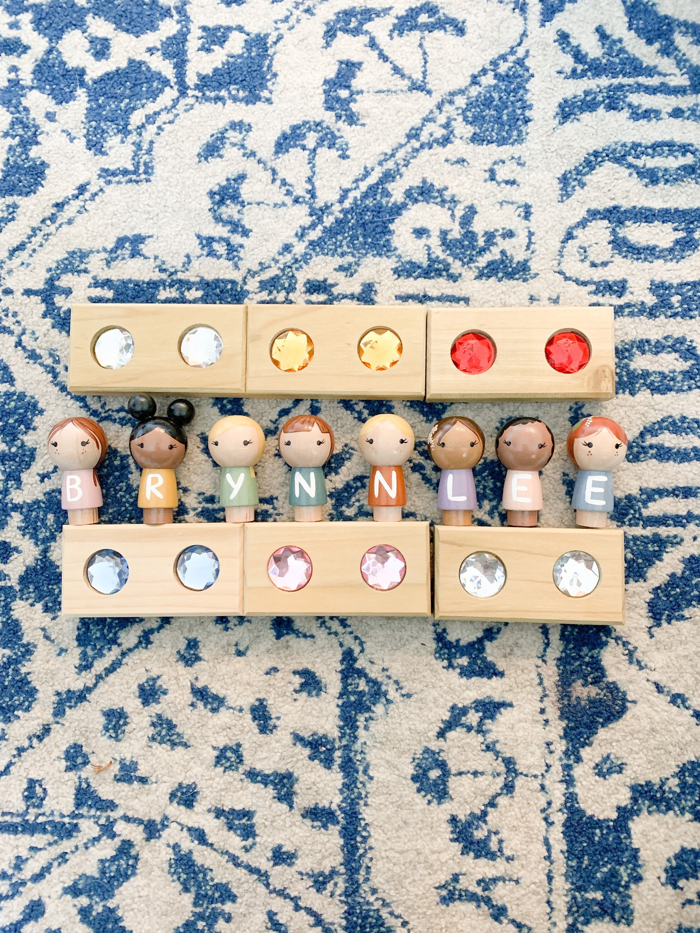 Custom Name Pegs - Etsy