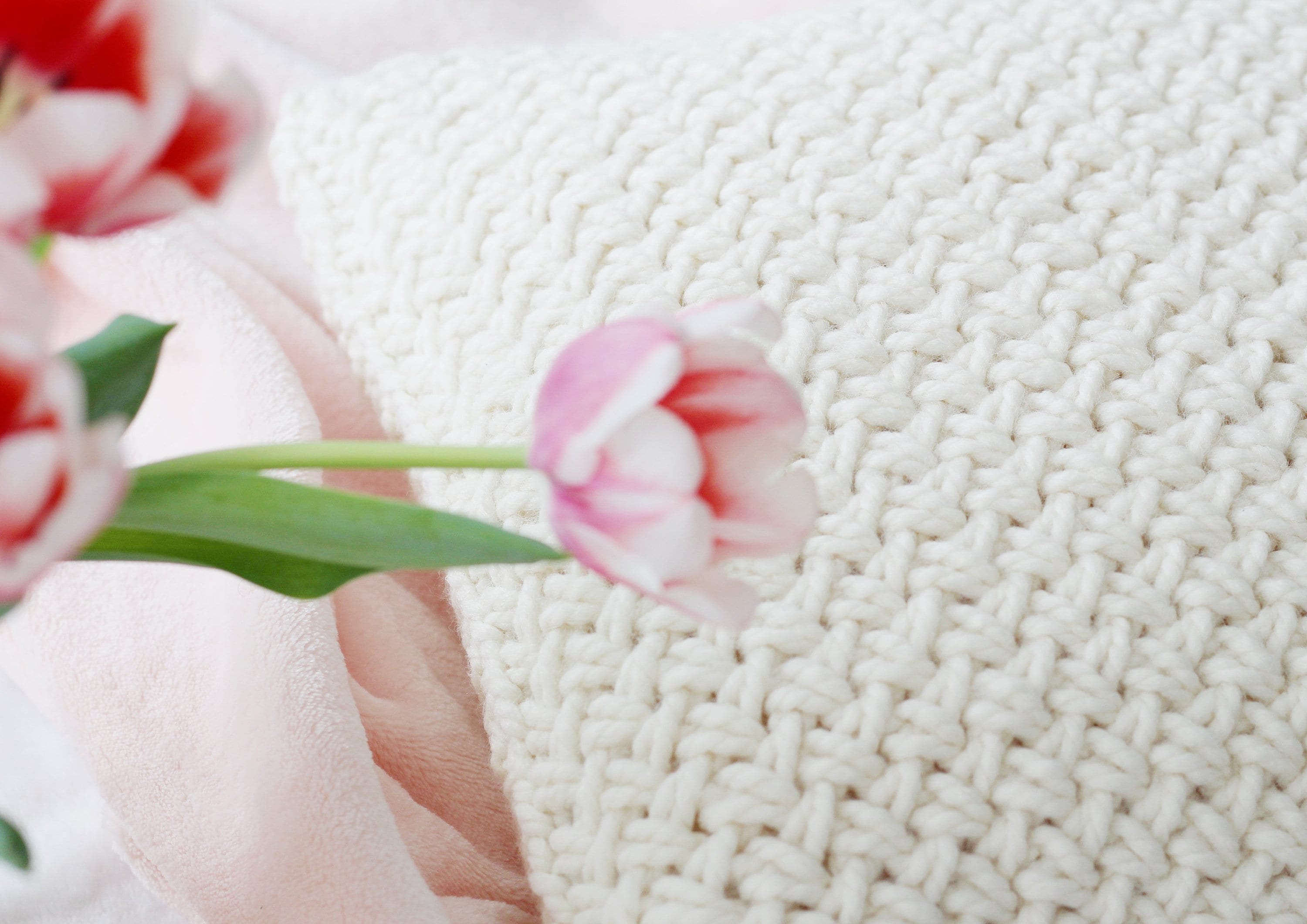 Knitting Pattern - Piper Wicker Stitch Pillow Cover - Etsy