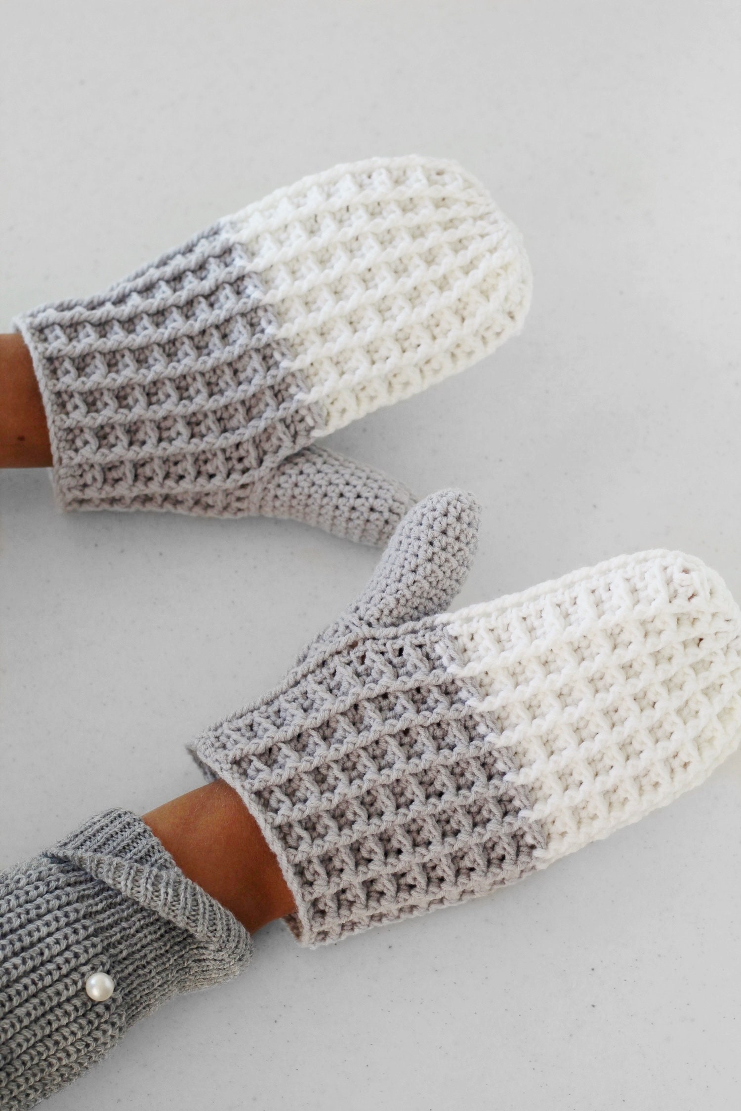 Crochet Pattern - Watson Waffle Crochet Mittens by Lakeside Loops ...