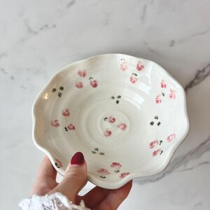 Roses Ruffle Bowl. Hand Painted and Hand Made Ceramic Rose Dish - Etsy