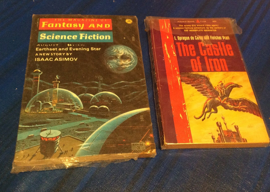 Fantasy and Science Fiction Magazine, August/1975 Issue and the Castle ...