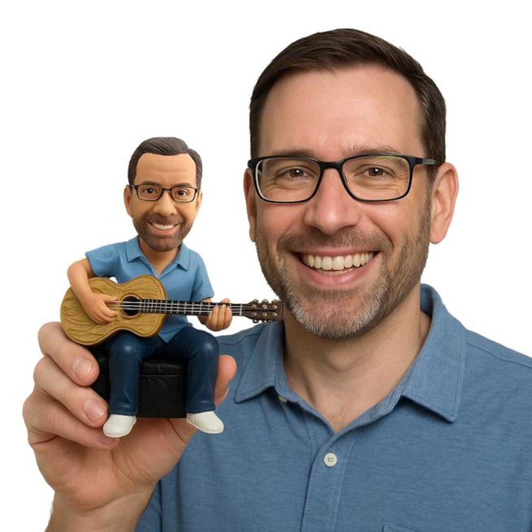 Custom Bobblehead Sitting Guitarist, Guitar Player Custom Bobblehead ...