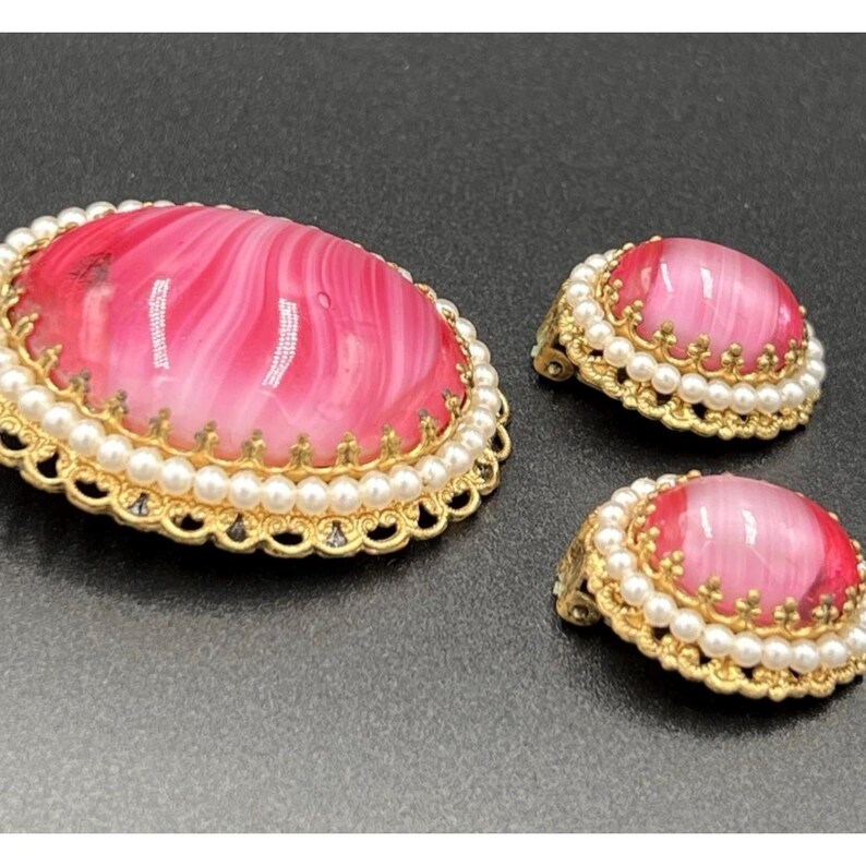 West Germany Porphyry Glass & Seed Pearl Brooch Earrings Set, Cranberry ...