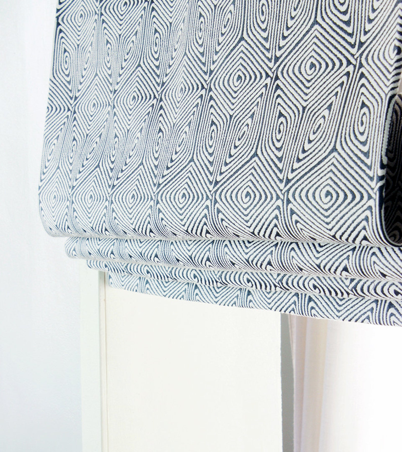 White Gray Geometric Patten Flat Roman Shades Modern Diamond Cubes ...