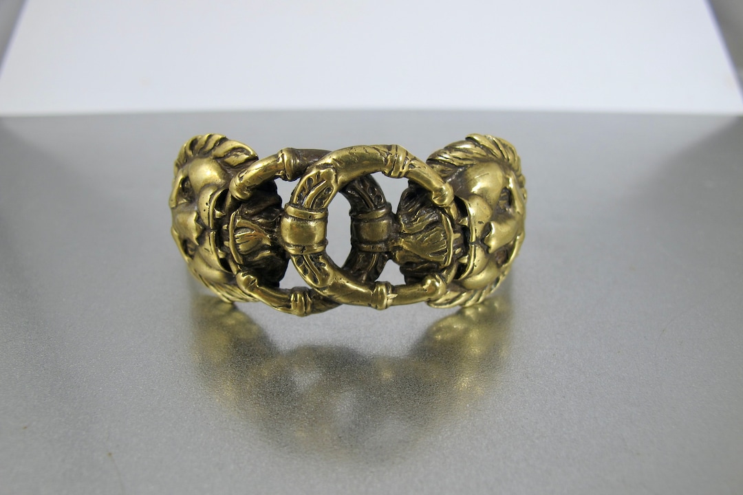 Vintage Lion Head Bracelet. Double Lions Biting Rings Cuff Bangle ...