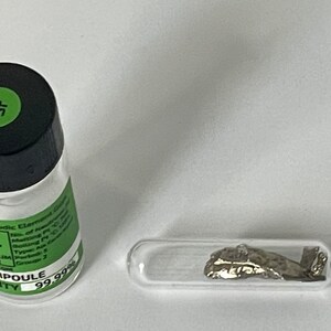 Strontium Metal Dendritic Crystals 1 Gram 99.99% Clean in Argon in a ...