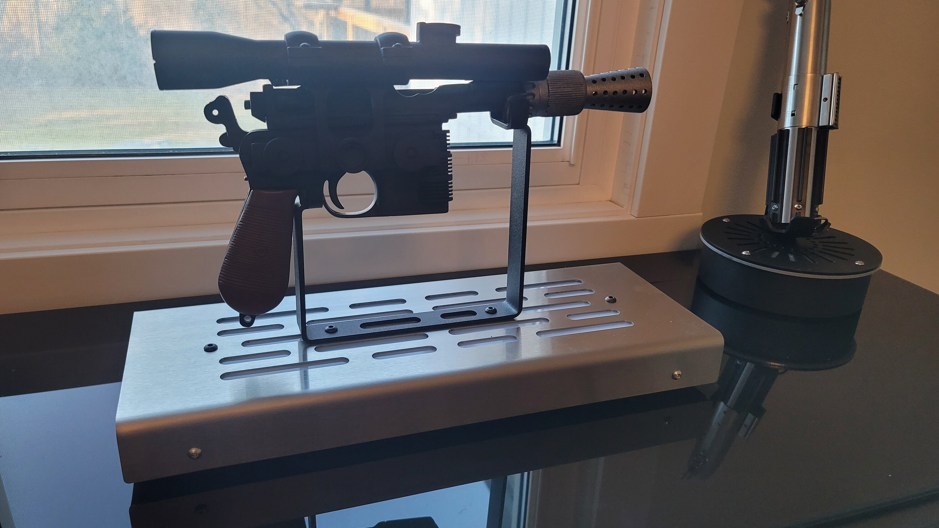 DL-44 Tabletop Blaster Display Stand Stainless Finish With LED Lights ...
