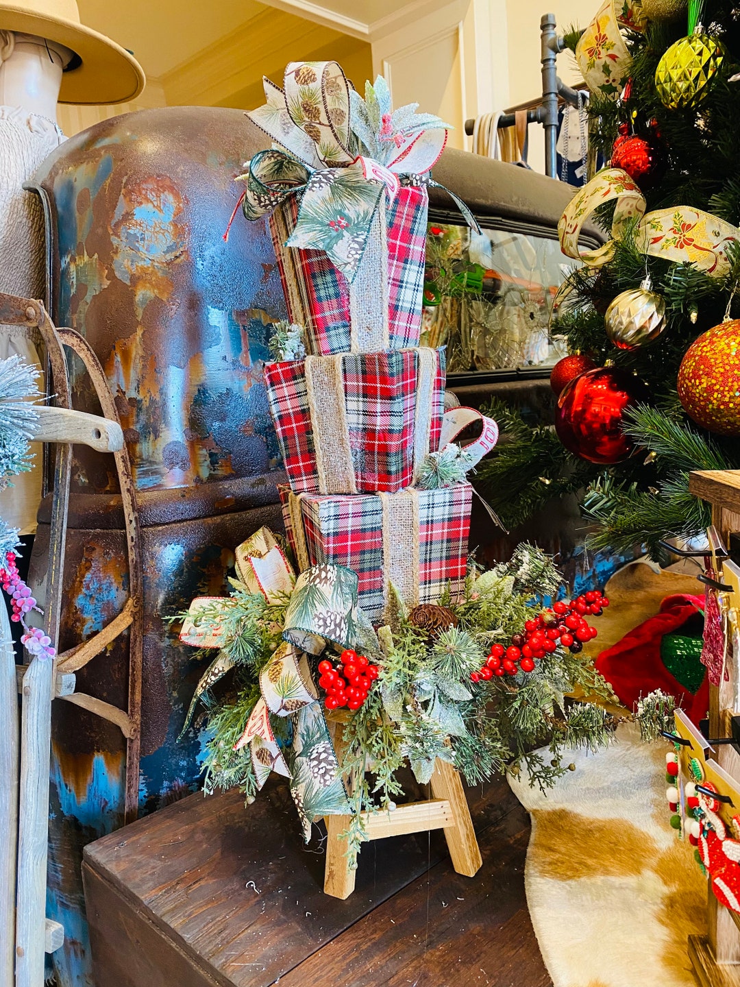 Christmas Gift Stack Centerpiece, Christmas Tabletop Arrangement ...