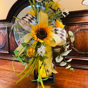 Sunflower Lantern Swag, Battery Operated Lantern, Sunflower Lantern ...