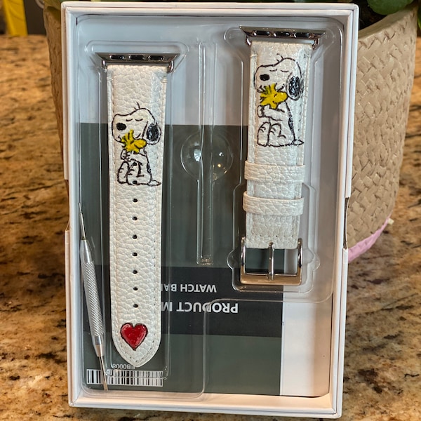 Snoopy Apple Watch Band - Etsy
