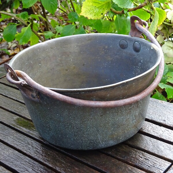 Antique Cauldron - Etsy