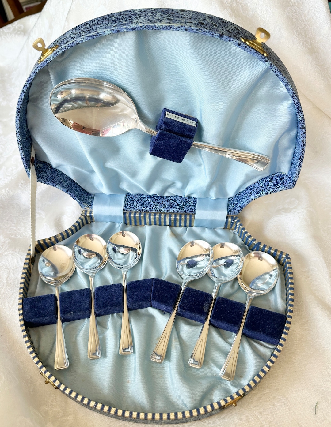 Art Deco EPNS Fruit Spoon Set: 7-piece Silver Plated Dessert Spoons ...