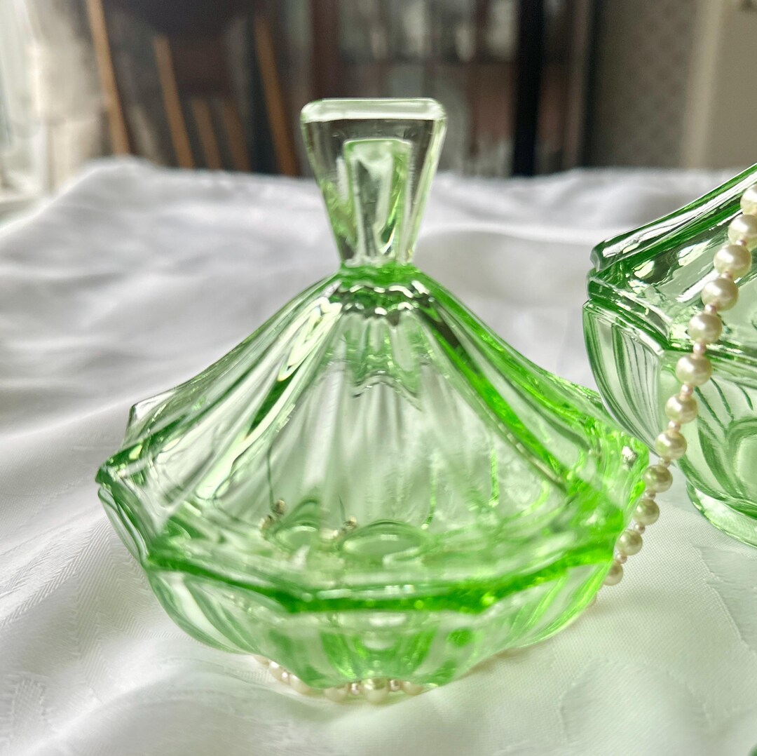 A Stunning Vintage Green Glass Small Lidded Trinket Dish. Iconic Art ...