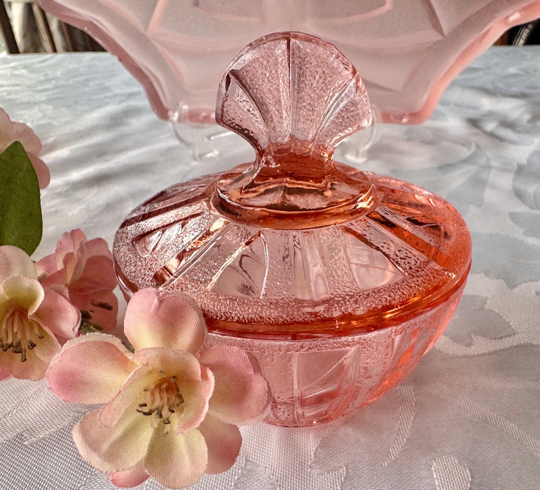 A Gorgeous Vintage Art Deco Trinket Dish With an Iconic Fan Top, in a ...